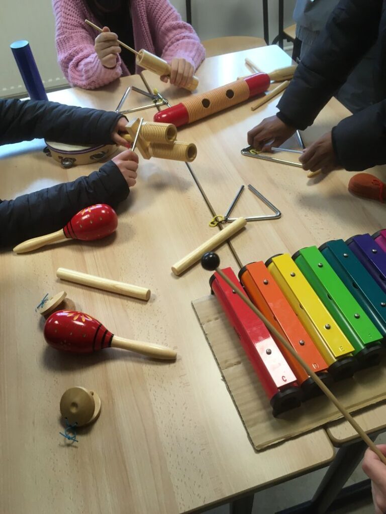 MUSIQUE en ATELIER RELAIS – Collège Henri Longchambon